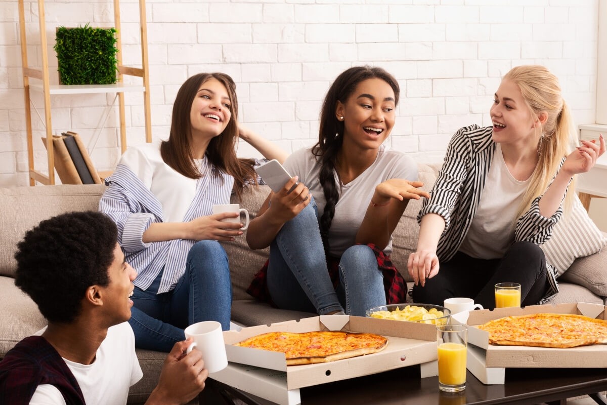 What Students Renters Look for in Apartments | Apartments.com