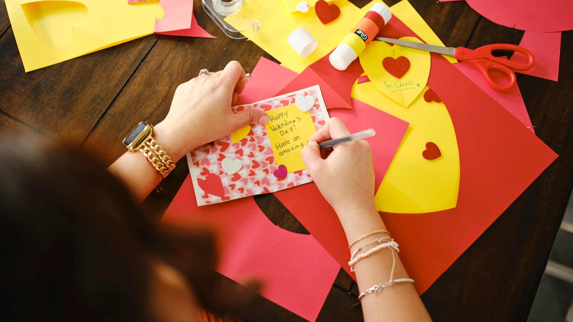 How to Celebrate Valentine’s Day in Your Community | Apartments.com