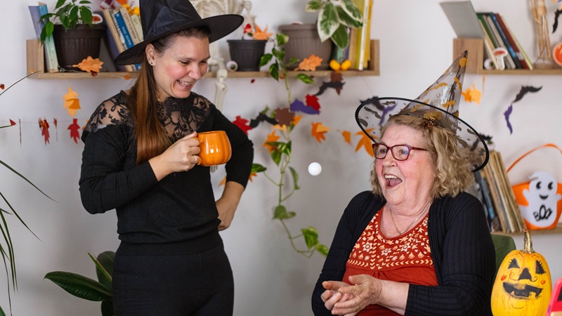 9 Ways to Celebrate Halloween with Your Residents | Apartments.com